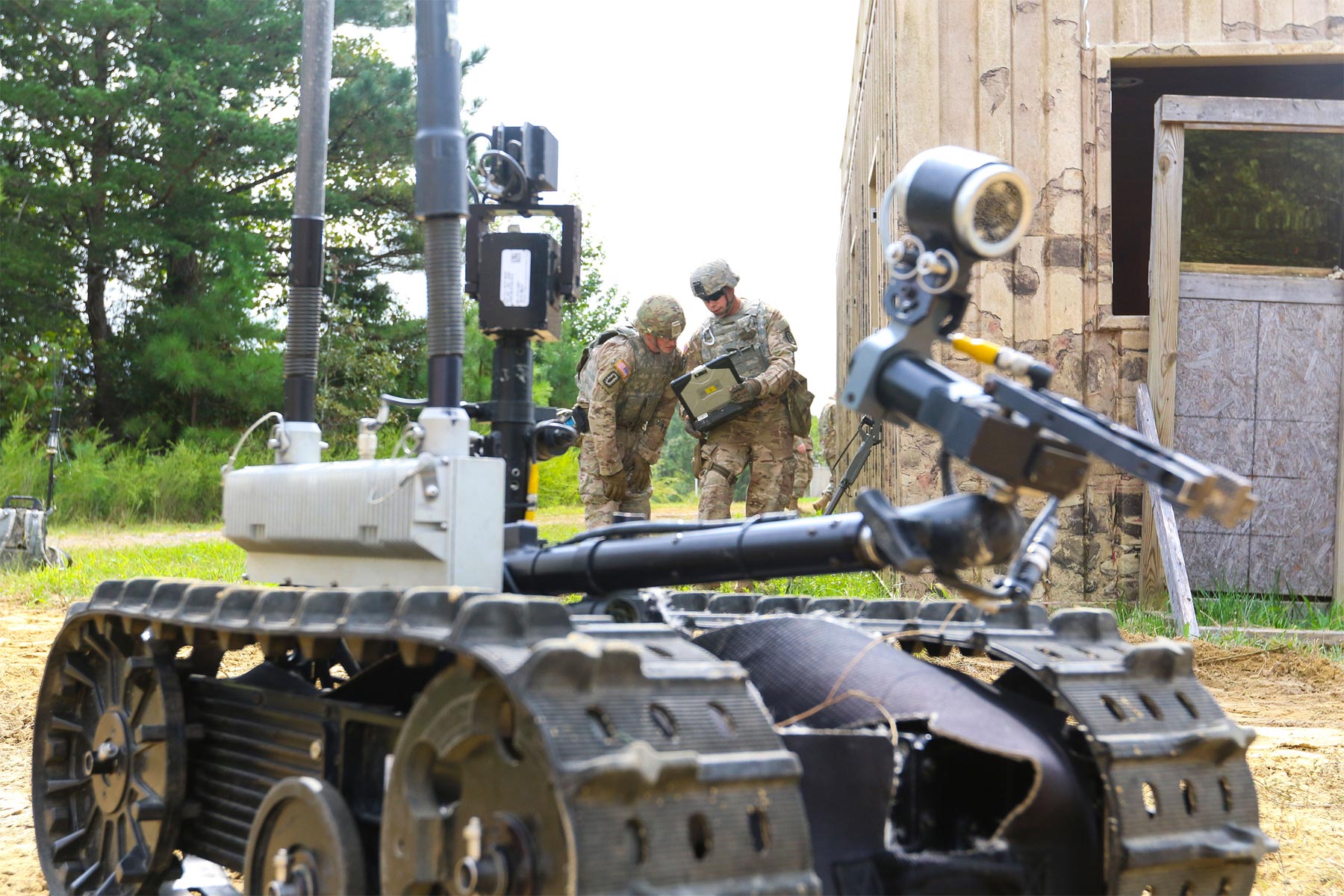 Army Wants to Use Robots to Help Conduct Precision Strikes on the Enemy ...