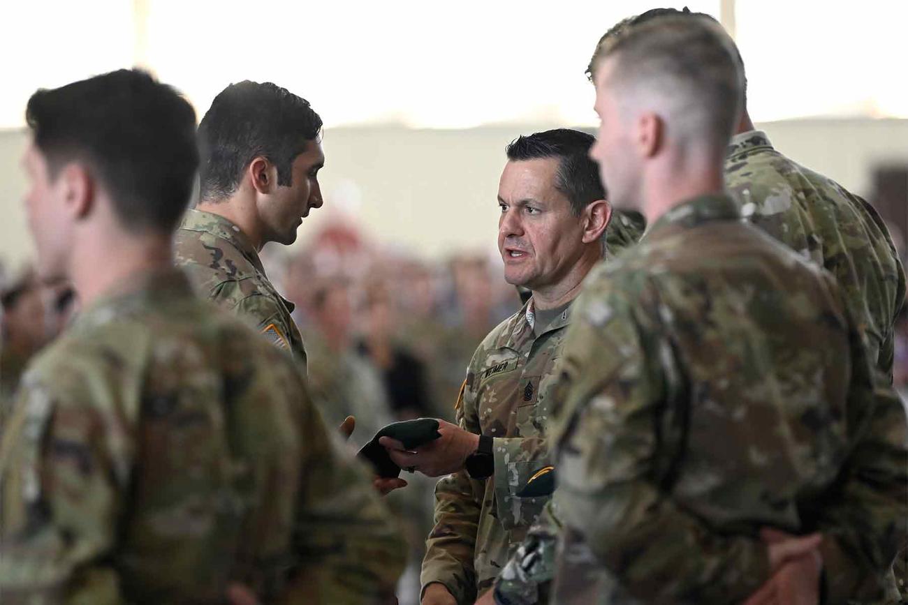 This Inexperienced Beret Will Function the Army's New High Enlisted ...