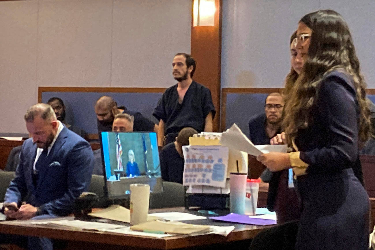 Choose Hikes Bail for Army Vet Accused of Risk to Synagogue - Special ...