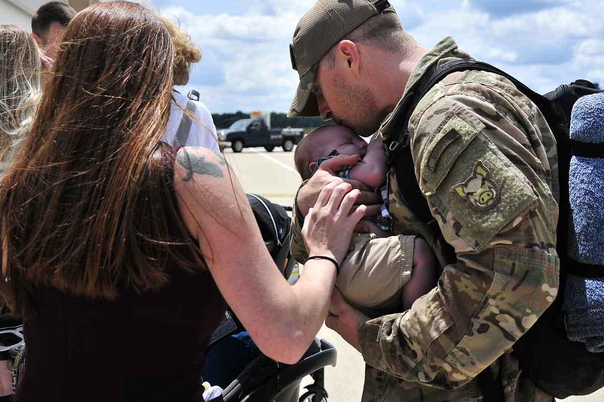 Guardsmen, Reservists Would Get Expanded Parental Depart Beneath Senate ... Guardsmen, Reservists Would Get Expanded Parental Depart Beneath Senate ...